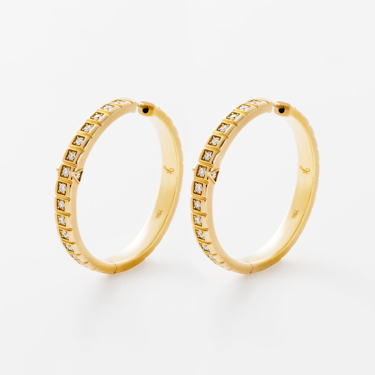 Earrings – JAMES BANKS